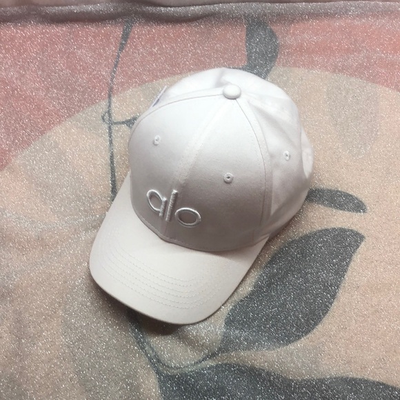 ALO Yoga | Accessories | Brandnew White Alo Yoga Truck Hat | Poshmark